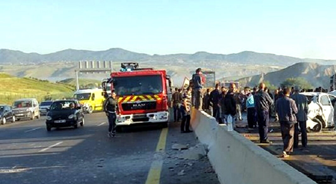 Bouira: Un mort et 7 blessés dans un accident sur l’Autoroute Est-ouest ...