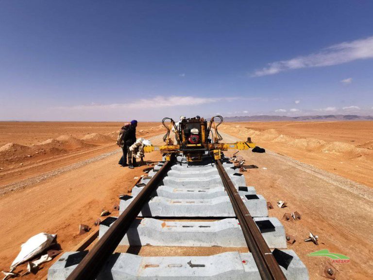 ANESRIF: Les travaux de la ligne ferroviaire Oum El Assel-Tindouf ...