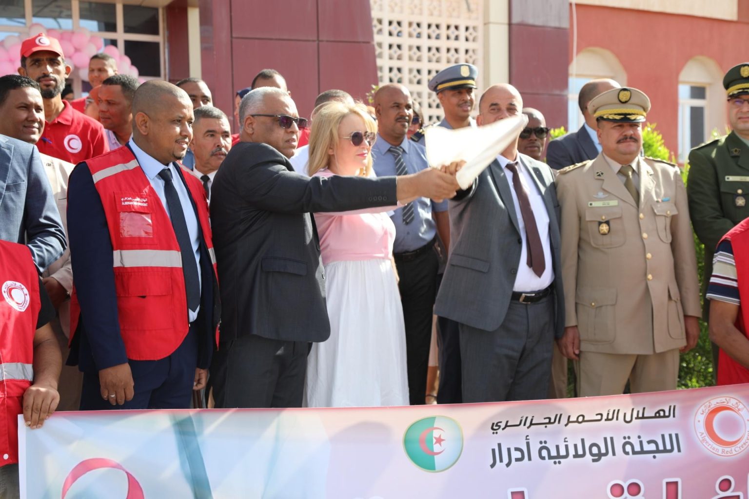 Adrar: Dr Hamlaoui mobilise la société civile autour de la santé des ...